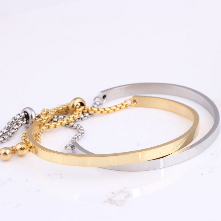 The Art of The Bracelet Stack | The London Mummy