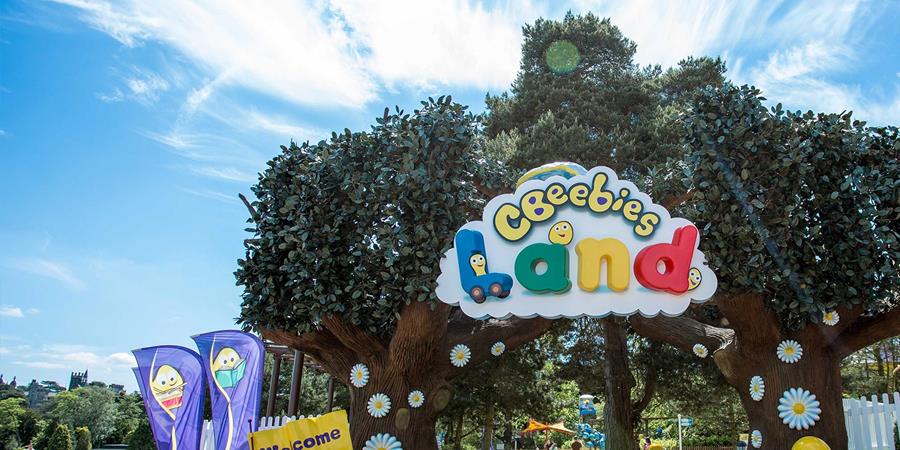 cbeebies-land-entrance | The London Mummy